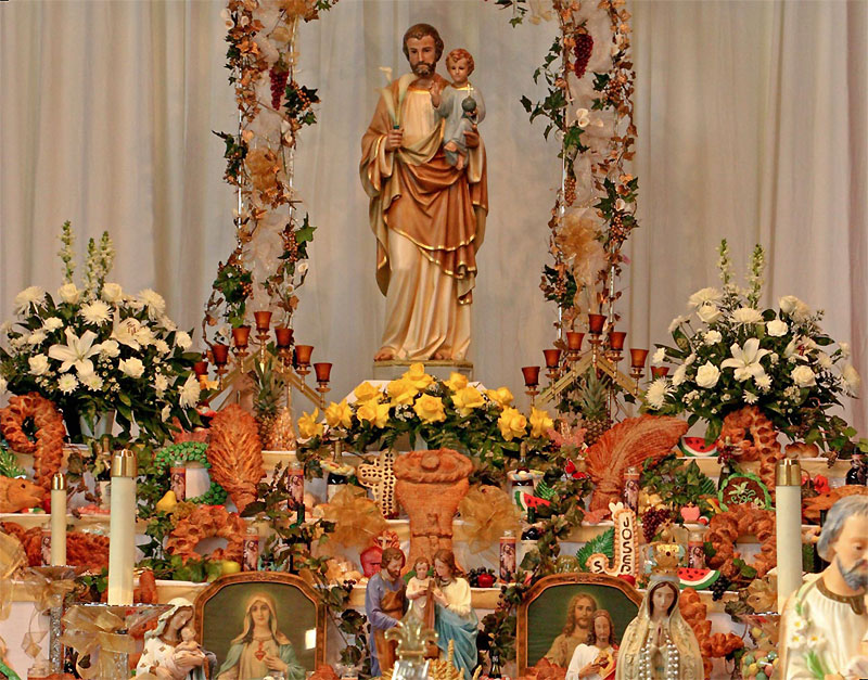 Saint Joseph’s Altars: Giving of the King’s Bounty - The American TFP
