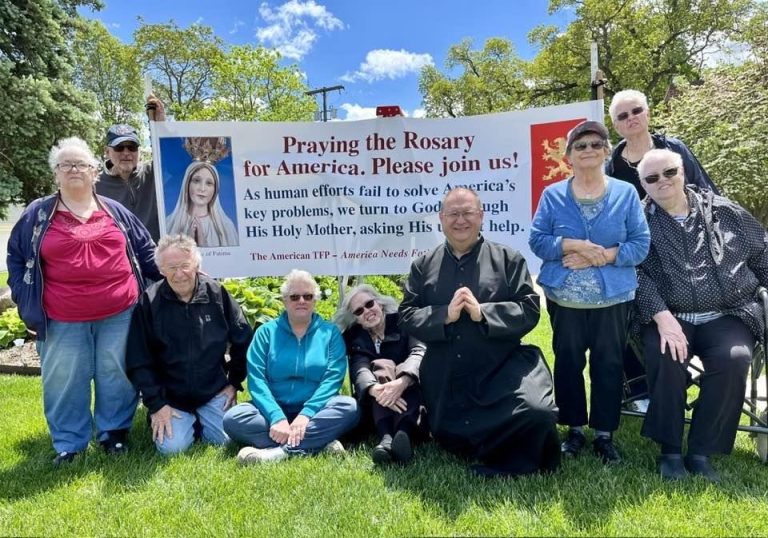 1,000 Rosary Rallies Honor Our Lady of Fatima - The American TFP