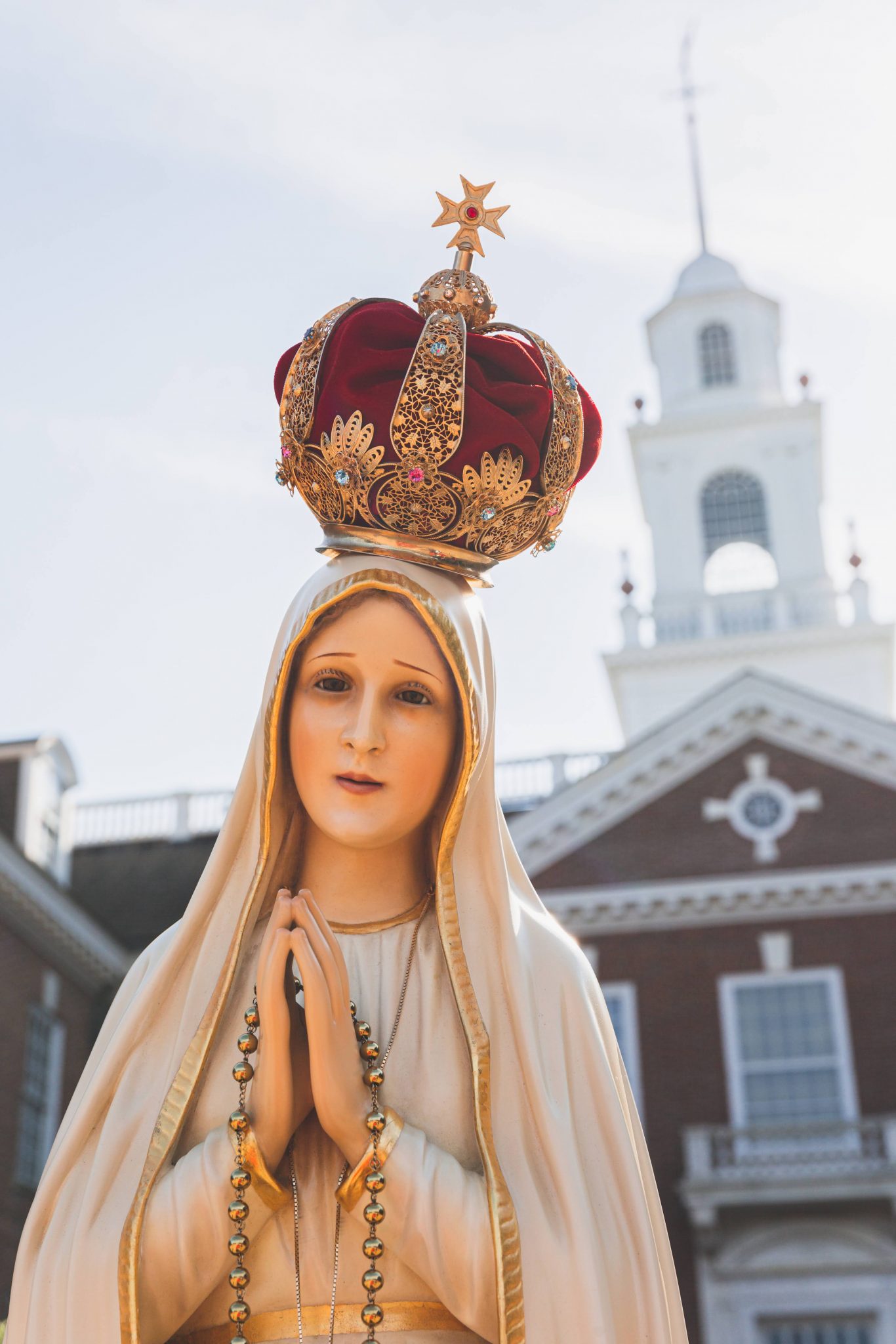 Brave Catholic Ladies in Delaware: “We Need Men” to Lead